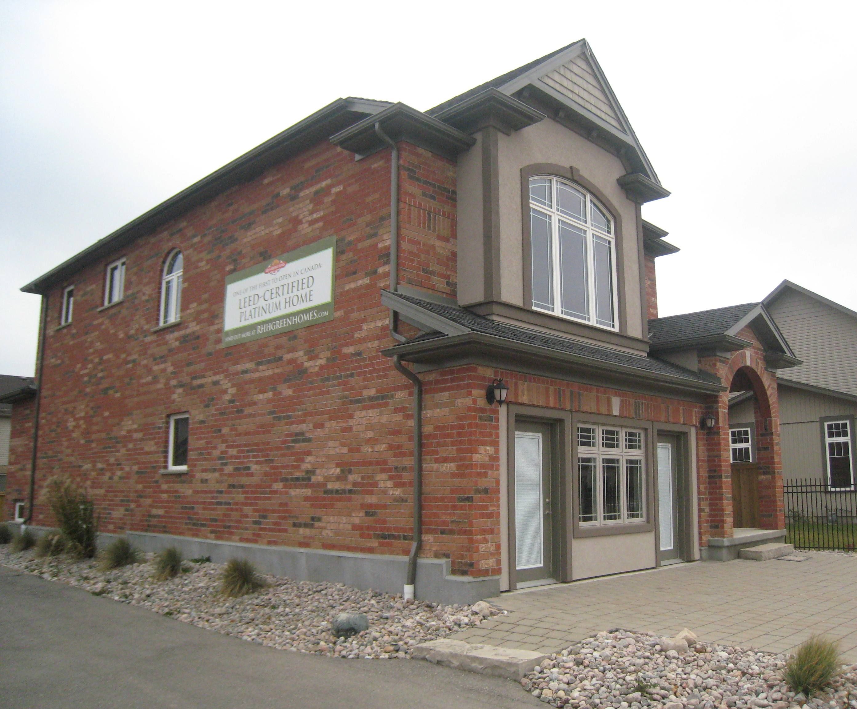 Leed Home Platinum Aet98